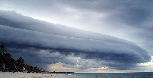 10 Rare Cloud Formations - Listverse