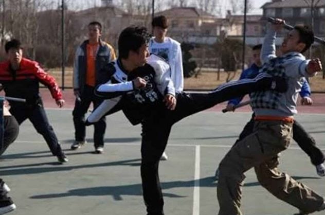 25 Methods for Killing With Your Bare Hands - Listverse