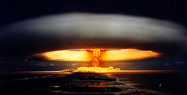 Yet Another 10 Conspiracy Theories - Listverse