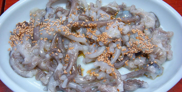 10 Dangerous Local Foods - Listverse