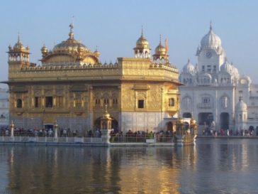 Top 10 Stunning Religious Buildings In Images - Listverse