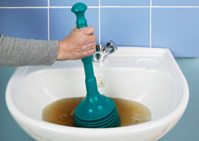 10 Everyday Things You're Doing Completely Incorrectly - Listverse