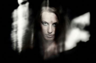 10 Crazy Facts About Mirrors - Listverse