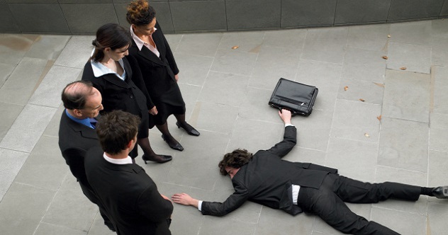 10 Infuriating Cases Of People Refusing To Help - Listverse