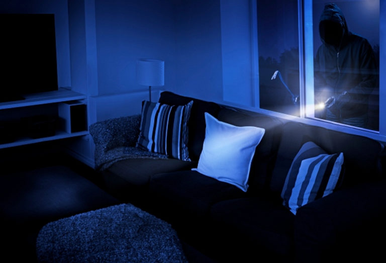 10 Crazy Courtship Rituals Around The World - Listverse