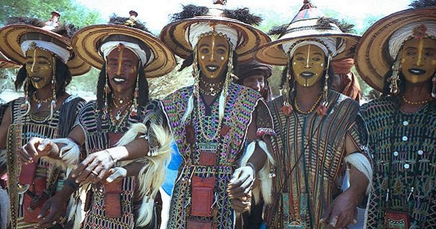 10 Crazy Courtship Rituals Around The World - Listverse