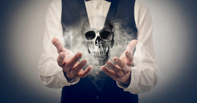 10 People Killed While Performing Magic Tricks - Listverse