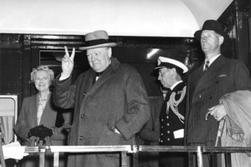 10 Fascinating Facts About Bodyguards - Listverse