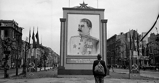 10 Insanely Petty Overreactions From Famously Insane Leaders - Listverse