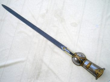 10 Rough-And-Tumble Fist Weapons - Listverse