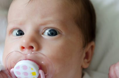 10 Bizarre Ways Your Sense Of Touch Changes How You Think - Listverse