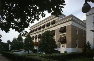 10 Places Around The World Where You Can Take A Radium Bath - Listverse