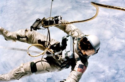 10 Historic Photos Showing The Evolution Of Space Exploration - Listverse