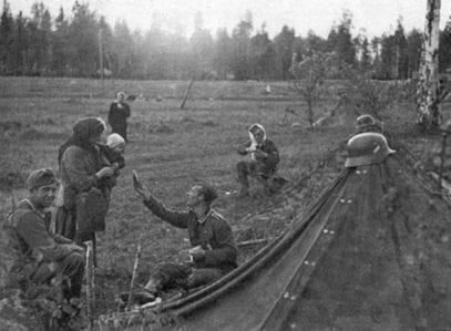 20 Incredible And Thought-Provoking World War II Photos - Listverse