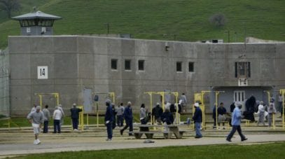 10 Ways Prisons Torture Inmates In Modern Times - Listverse