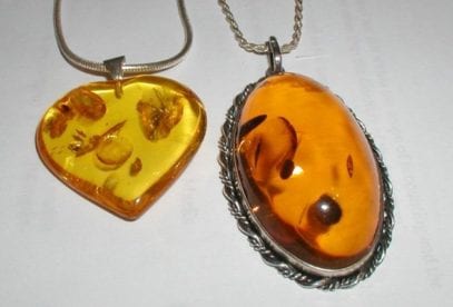 Top 10 Rocks That Stink - Listverse