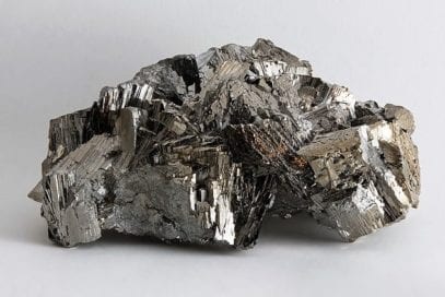 Top 10 Rocks That Stink - Listverse