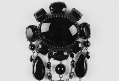 Top 10 Rocks That Stink - Listverse