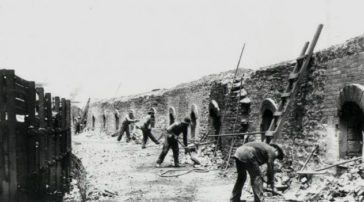 10 Tragic Times The US Government Massacred Striking Workers - Listverse