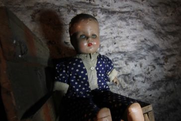 Top 10 Eerie Tales About Creepy Dolls - Listverse