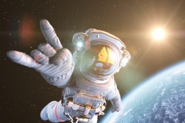 10 Fascinating Things That Happen To The Human Body In Space - Listverse