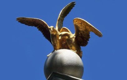 10 Weird And Wonderful Animal Monuments - Listverse