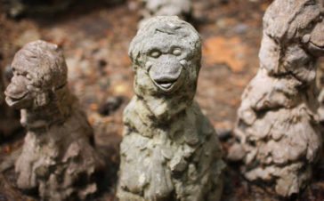 10 Weird And Wonderful Animal Monuments - Listverse