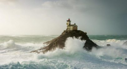 10 Lighthouses Built In Perfect Isolation - Listverse