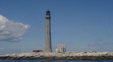 10 Lighthouses Built In Perfect Isolation - Listverse