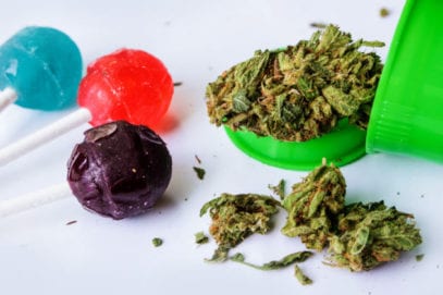 Top 10 Scary Facts And Stories About Marijuana - Listverse