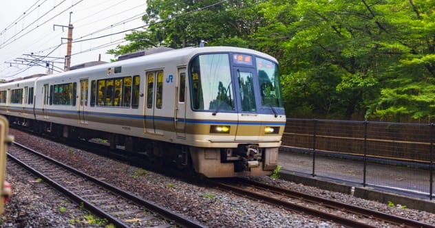 10 Surprising Facts About Japan's Railway System - Listverse