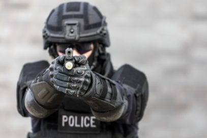 10 Weird, Hilarious, And Embarrassing Police Standoffs - Listverse