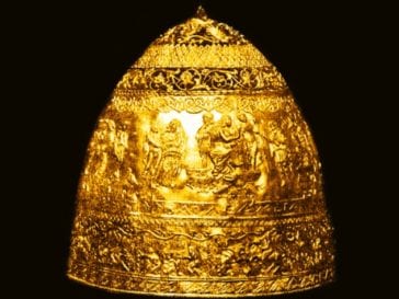 10 Fake Artworks And Artifacts Exhibited In Museums - Listverse