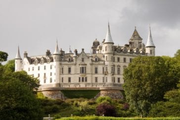 10 Castles Still Owned By Nobility - Listverse