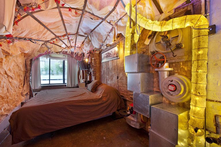 25 Crazy Interiors Where People Actually Live - Listverse