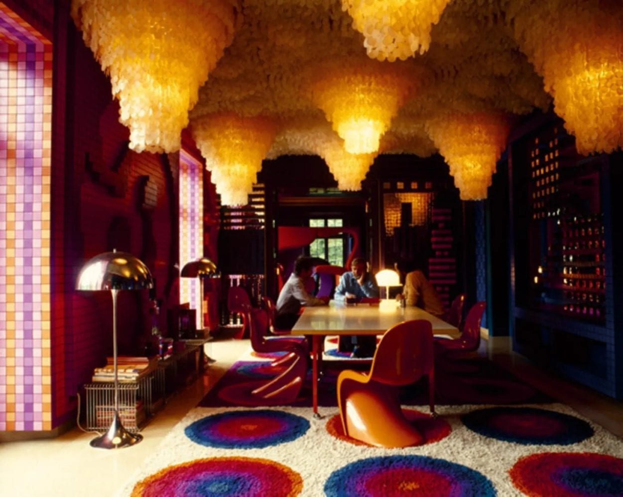25 Crazy Interiors Where People Actually Live - Listverse