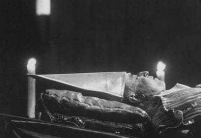 10 Historic Events That Are Creepier Than A Horror Movie - Listverse