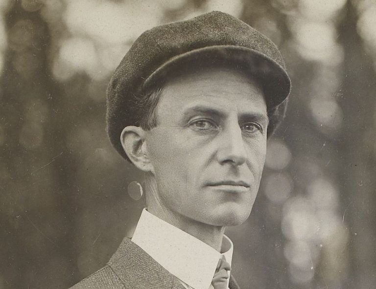 Top 10 Bizarre Connections Between Famous People And Notorious ...