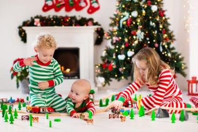 Top 10 Crazy Christmas Hazards - Listverse