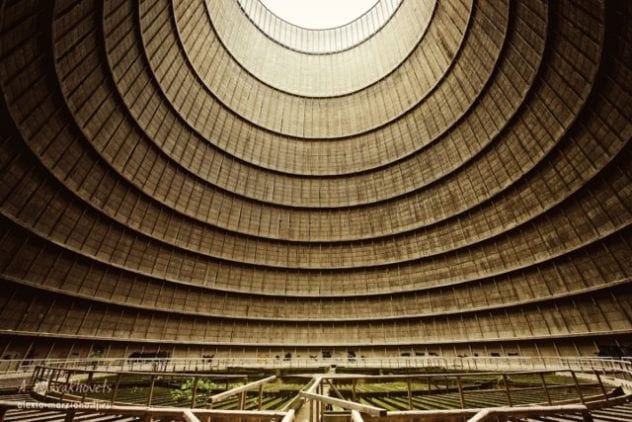 10 Beautiful Images Of Abandoned Structures - Listverse