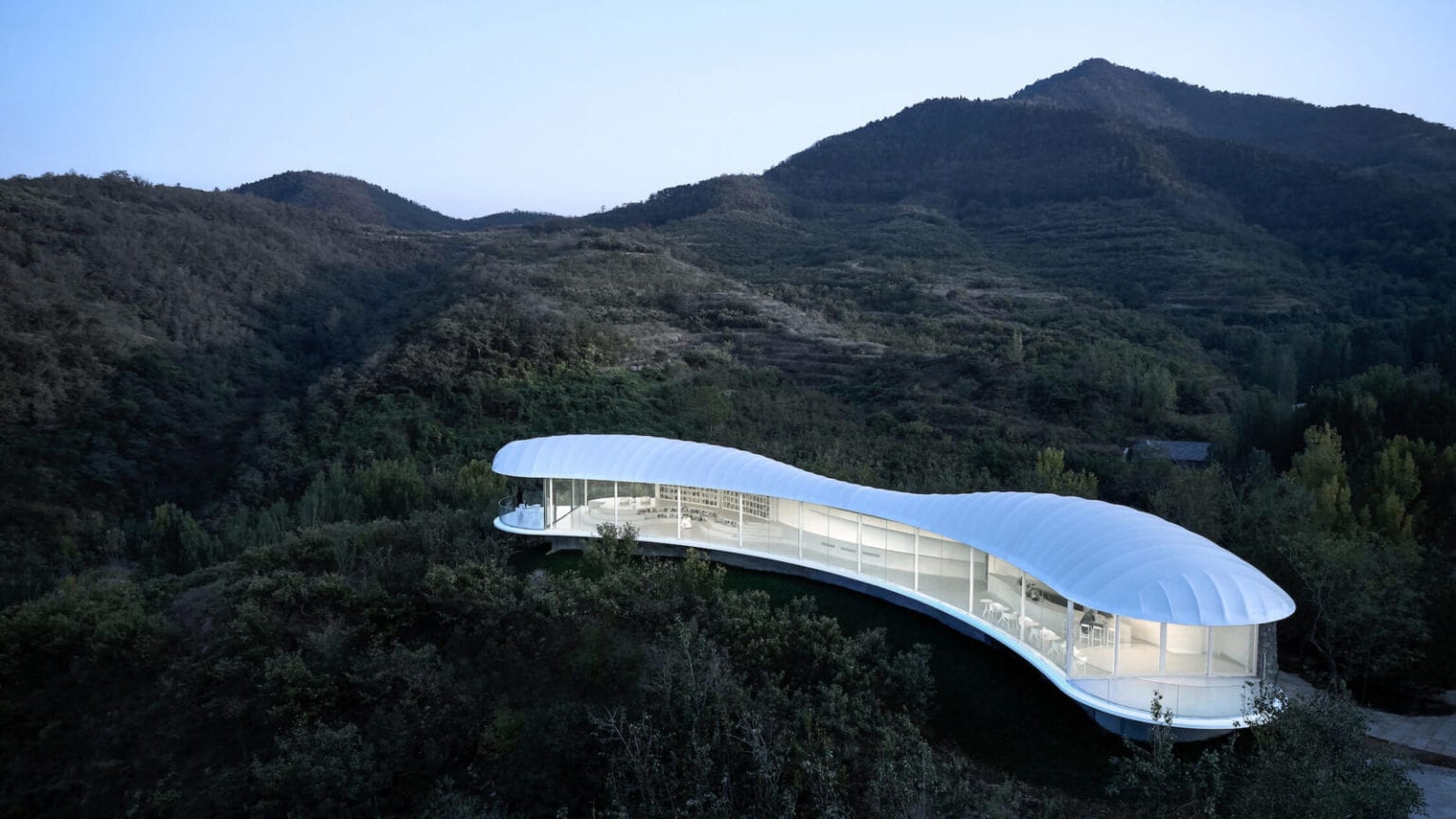 Top 10 Stunning Images Of Beautiful Modern Buildings - Listverse