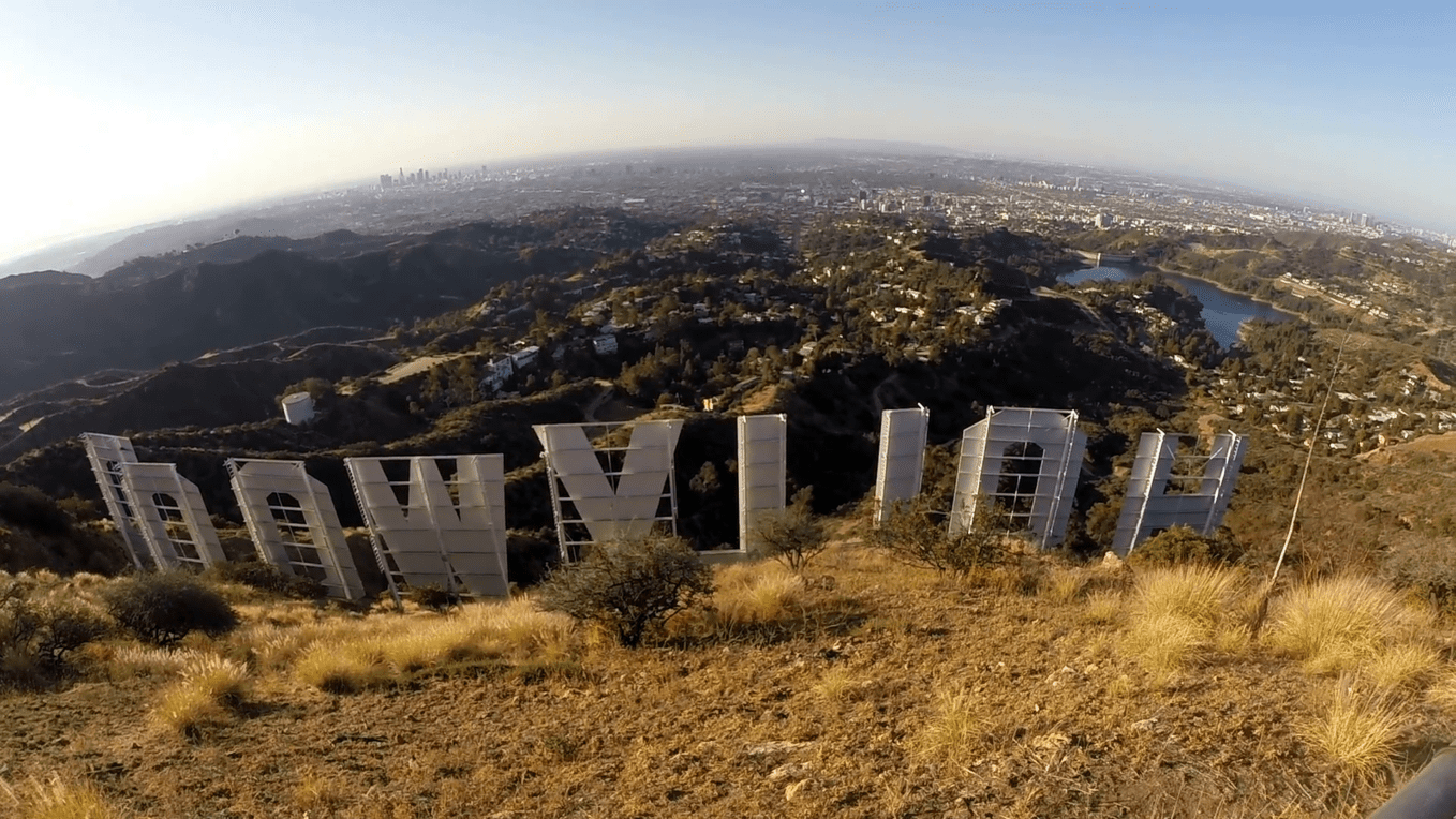 Top 10 Iconic Places Pictured From Behind - Listverse