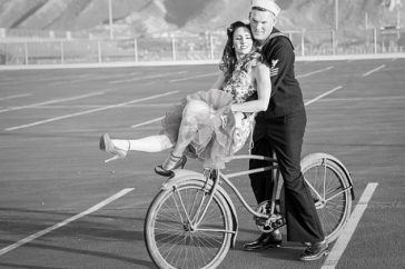 10 Real-Life, Romantic Love Stories from World War II - Listverse