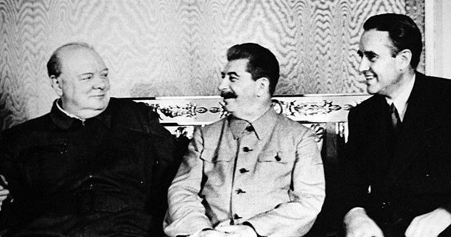 10 Surprisingly Symbolic Gifts Given by Famous People - Listverse