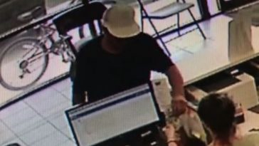 Ten of the Smallest (and Most Bizarre) Bank Robberies - Listverse