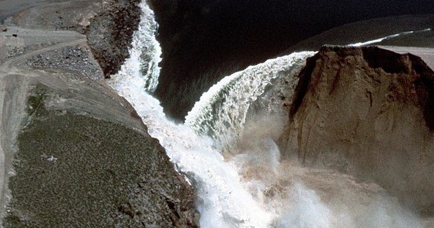 10 of the World's Deadliest Dam Failures - Listverse