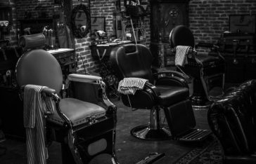 10 Hair-Raising Tales of Haunted Salons - Listverse