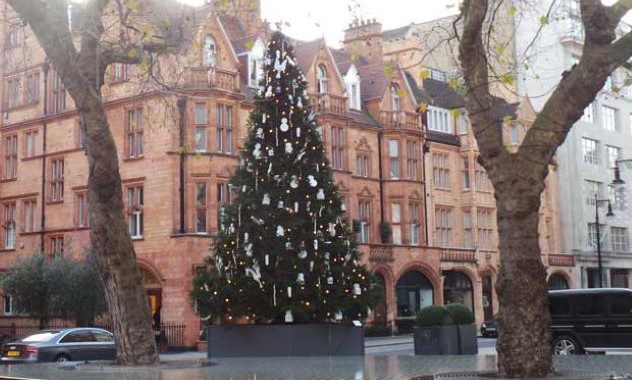 10 Rare and Unique Christmas Decorations from around the World - Listverse